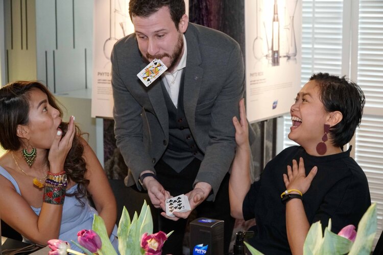 Adelaide Magician | Tom Weil Magician & Mind Reader